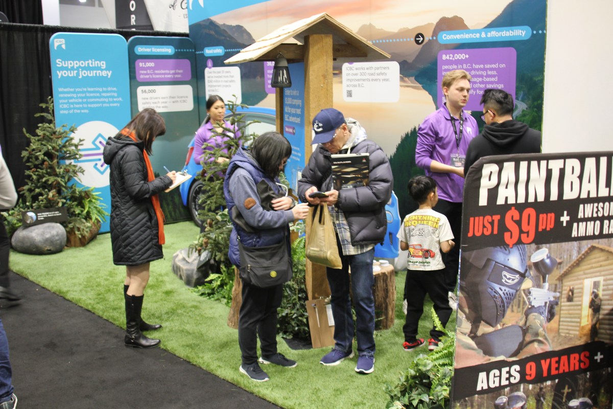 A road safety advocate goes to the Auto Show – Vision Zero Vancouver